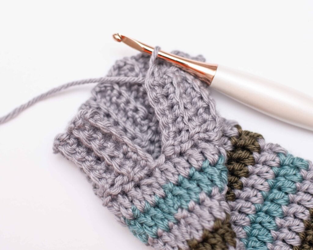 Crocheting a Ribbed Band Tutorial