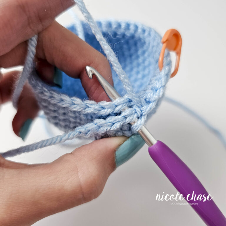 FREE Mini Whale Crochet Pattern & Video Tutorial