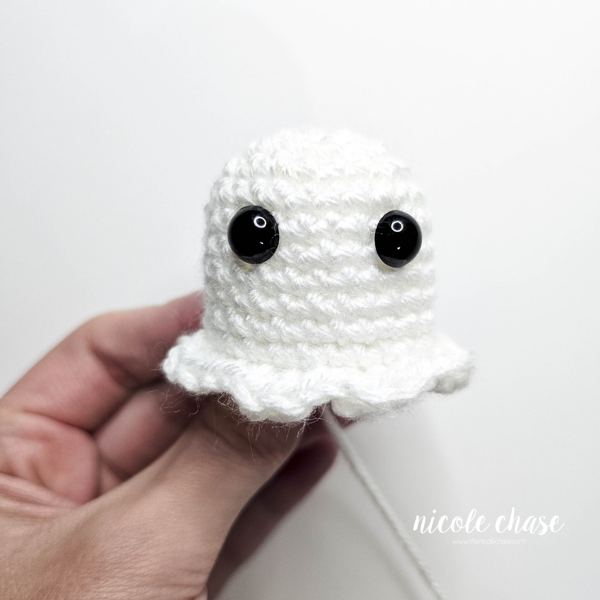 FREE Tiny Ghost Crochet Pattern: Easy Halloween Amigurumi