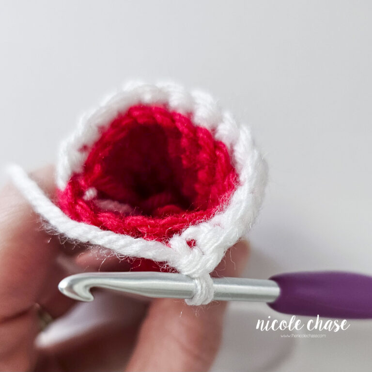 Free Pattern Santa Crochet Ornament - Santa Hat