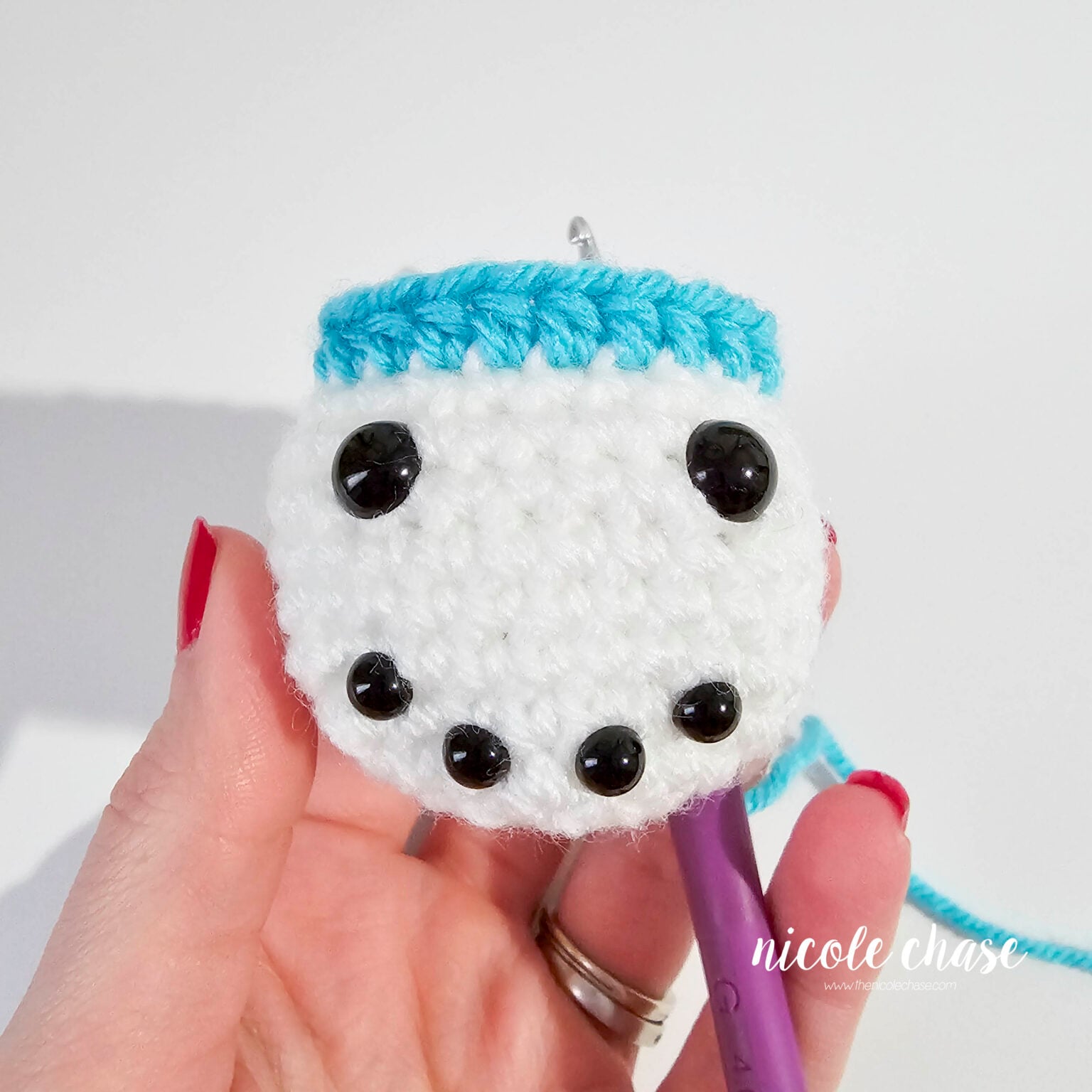 FREE Crochet Snowman Ornament Pattern: Tiny Snowman