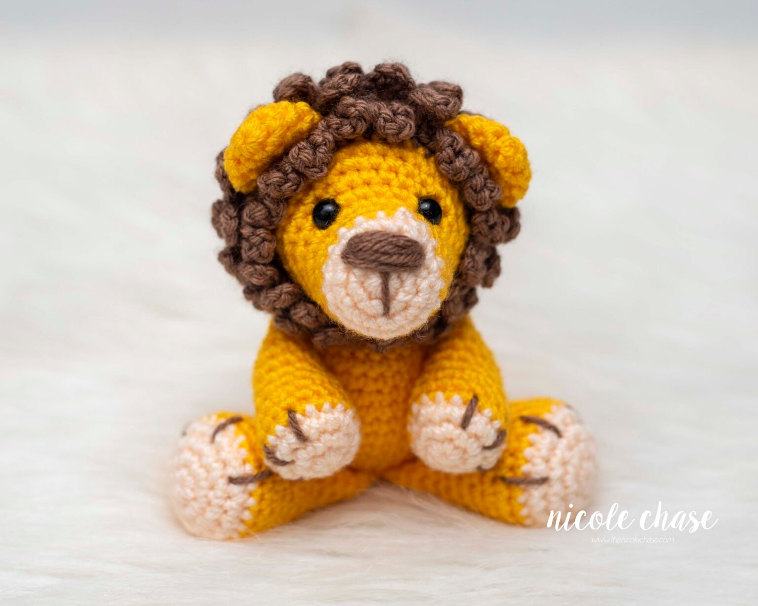 FREE Lion Crochet Pattern (Crochet Lion Amigurumi with Video)